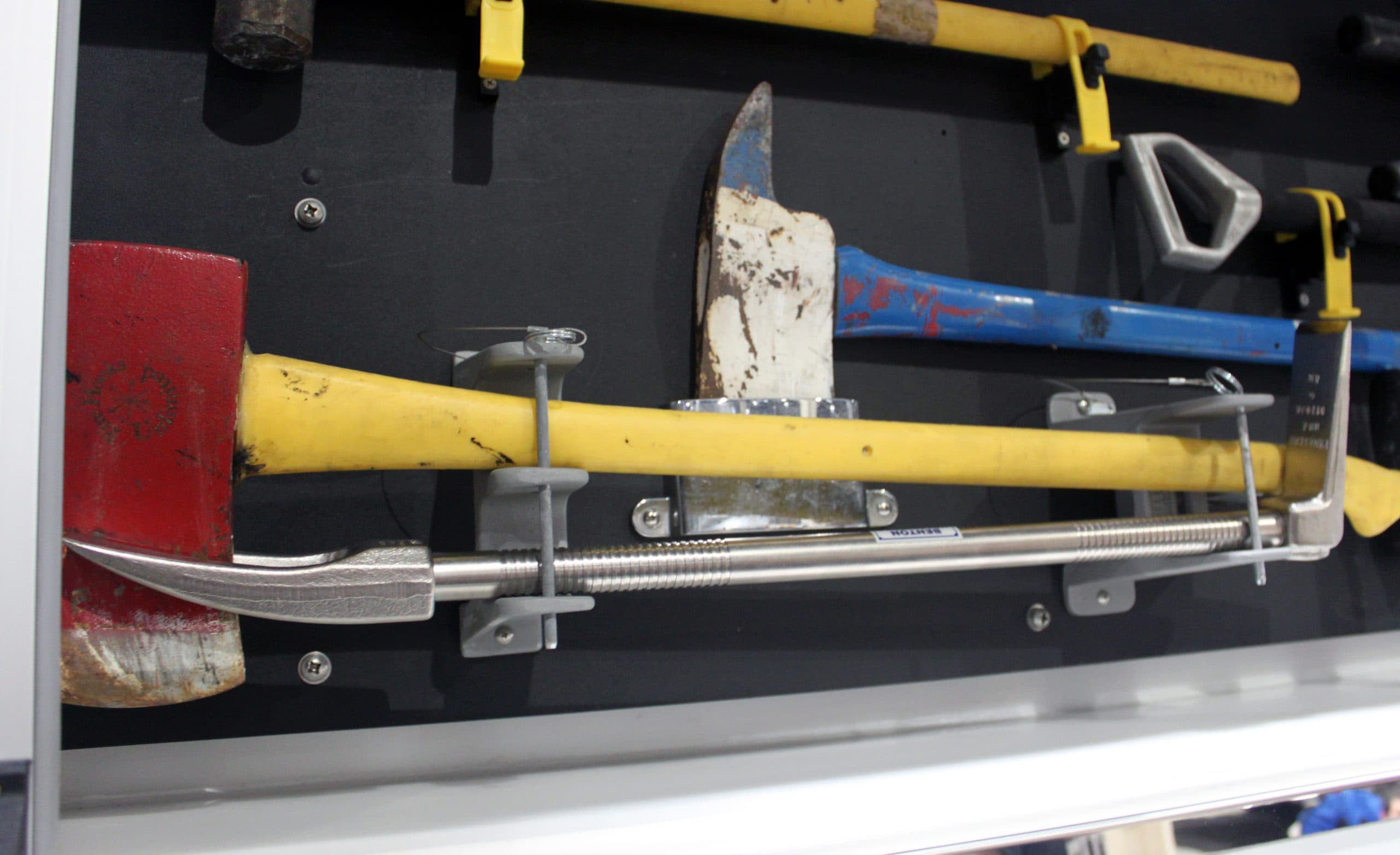 Ziamatic QUIC-BAR/Axe Mounting Bracket less Stop